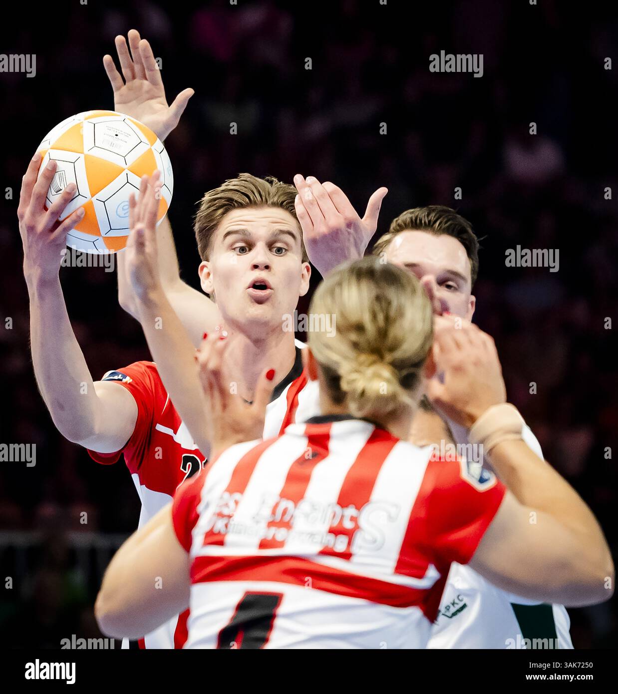 ROTTERDAM - Wouter Wildschut of Fortuna and Olav van Wijngaarden of PKC ...