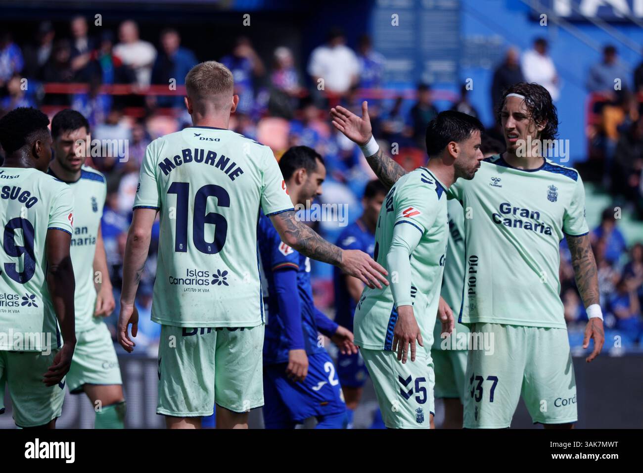 GETAFE, SPAIN - APRIL 12, 2025: Oliver McBurnie (16 UD Las Palmas ...