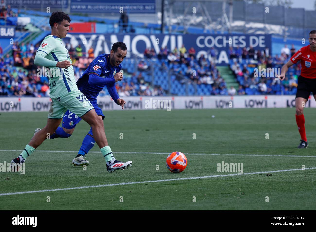 GETAFE, SPAIN - APRIL 12, 2025: Juanmi (24 Getafe CF) during LaLiga ...