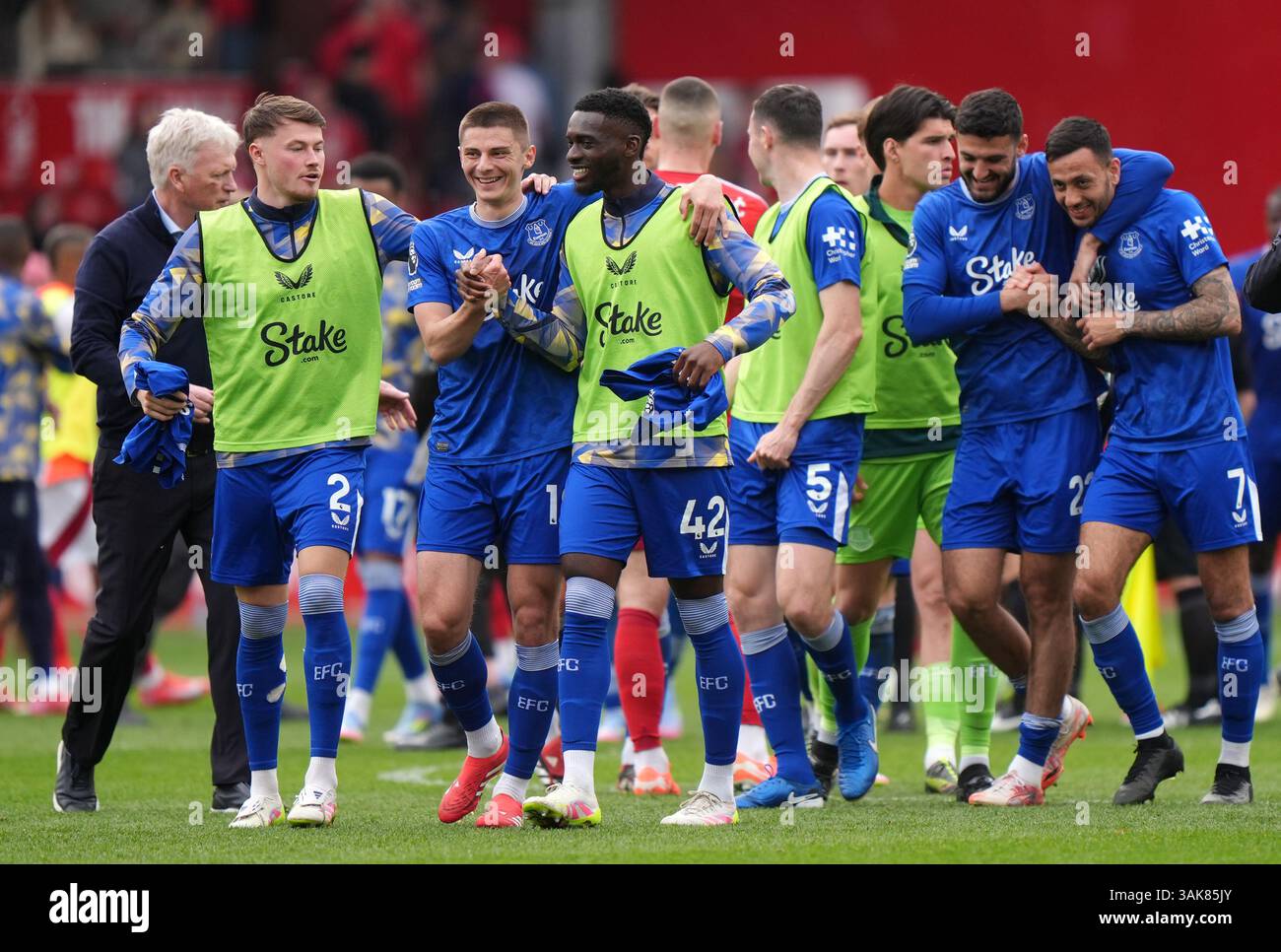 (left to right) Everton's Nathan Patterson, Vitaliy Mykolenko and Tim ...