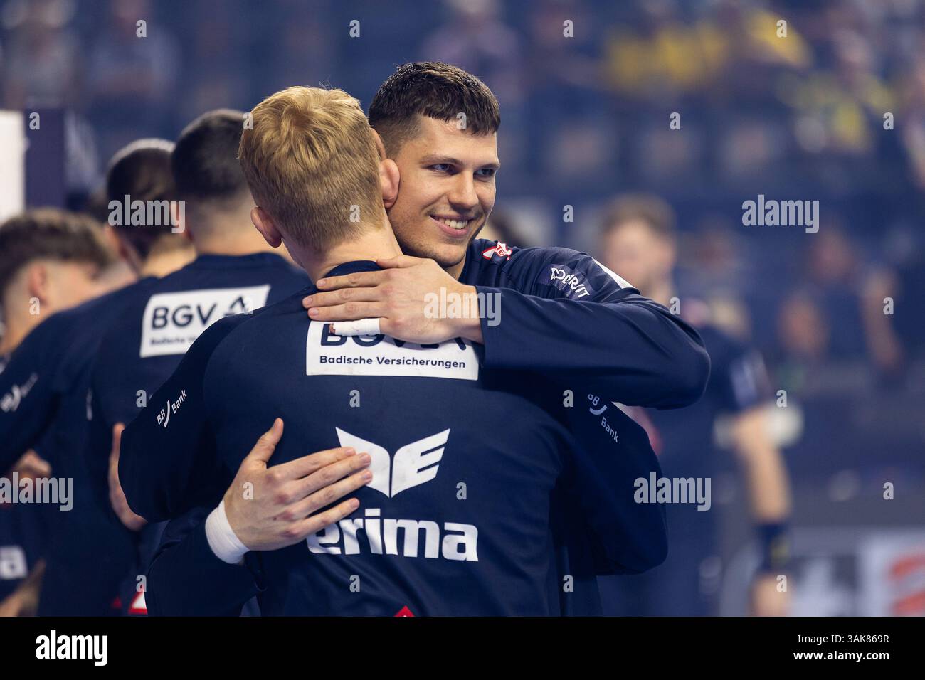 Sebastian HEYMANN (Rhein-Neckar-Loewen, #13) vor dem Spiel THW Kiel ...