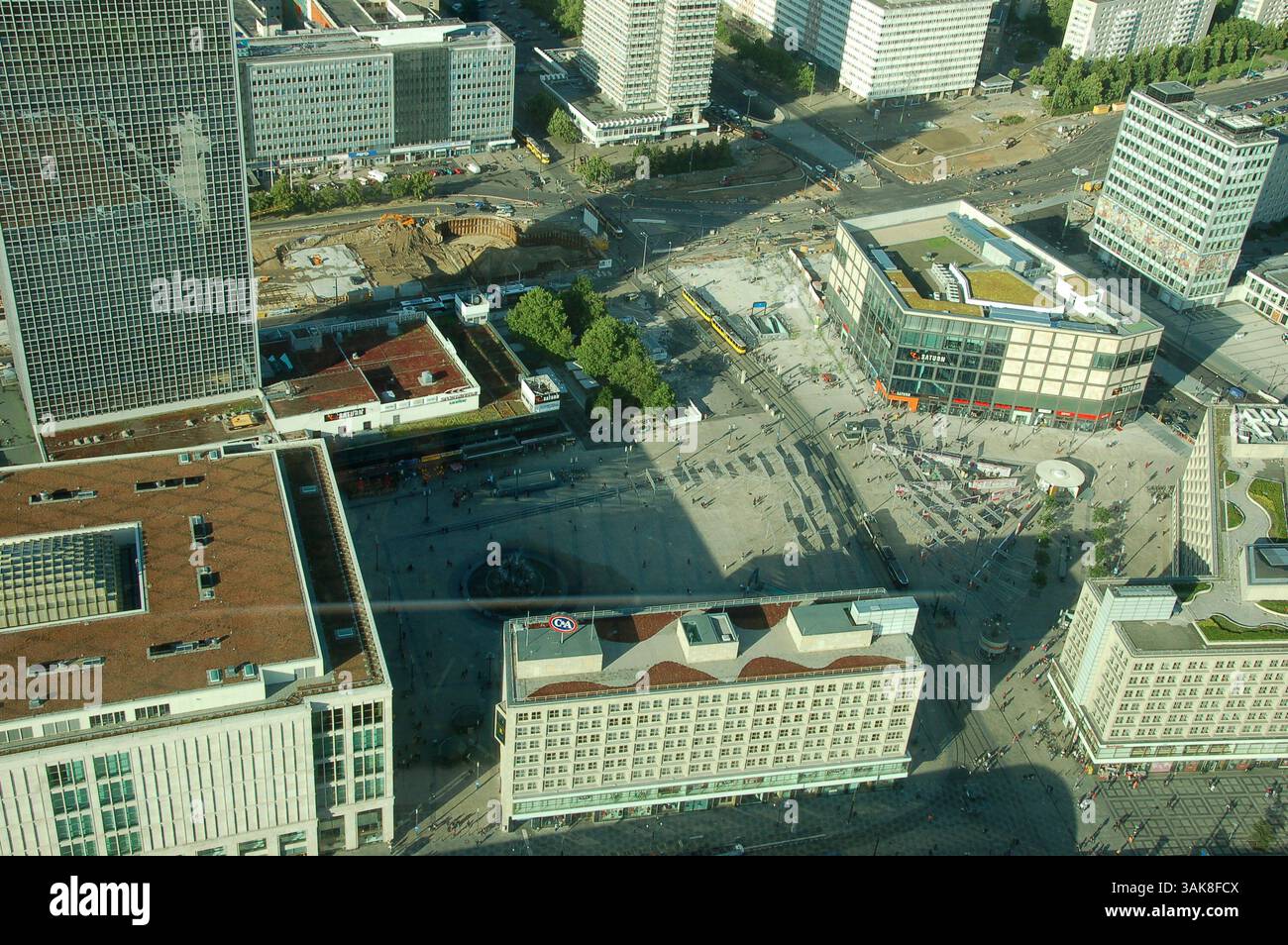 Aerial view of central Berlin with historic buildings and the Spree ...