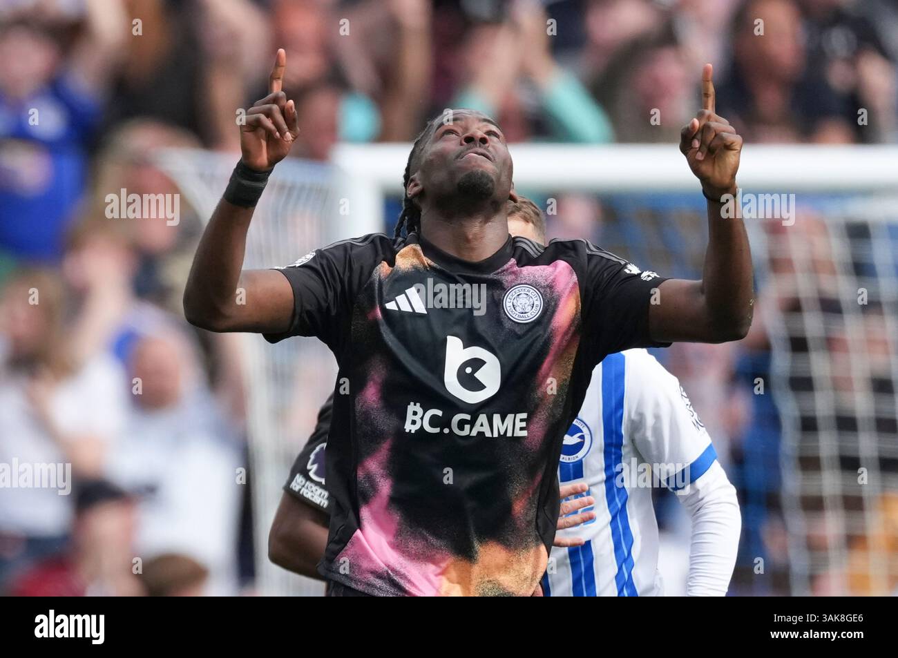 Leicester's Caleb Okoli celebrates equalising goal 2-2 during the ...