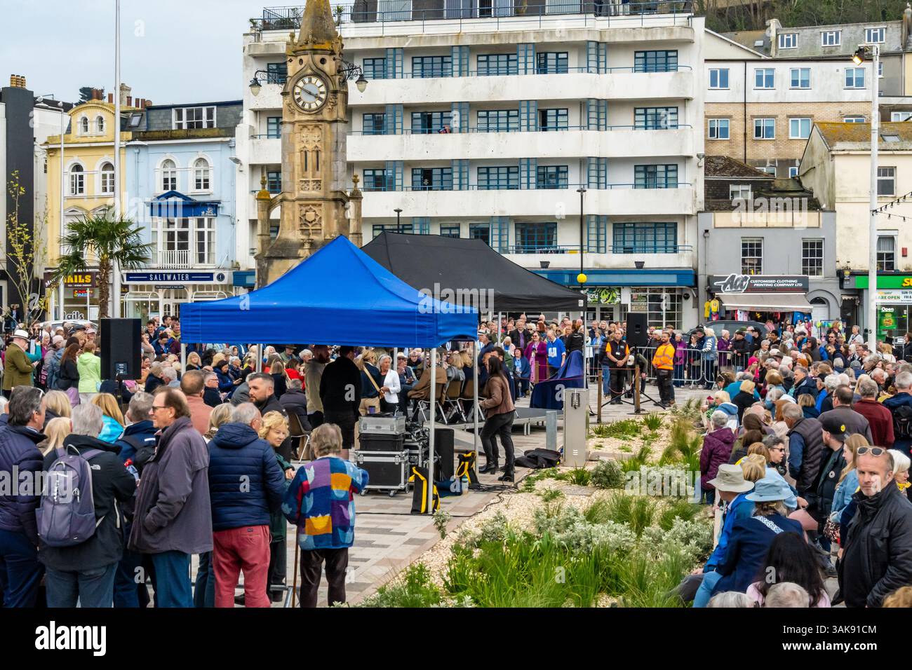 Torquay, UK. 12th Apr, 2025. Jeremy Vine, local MP Steve Darling ...