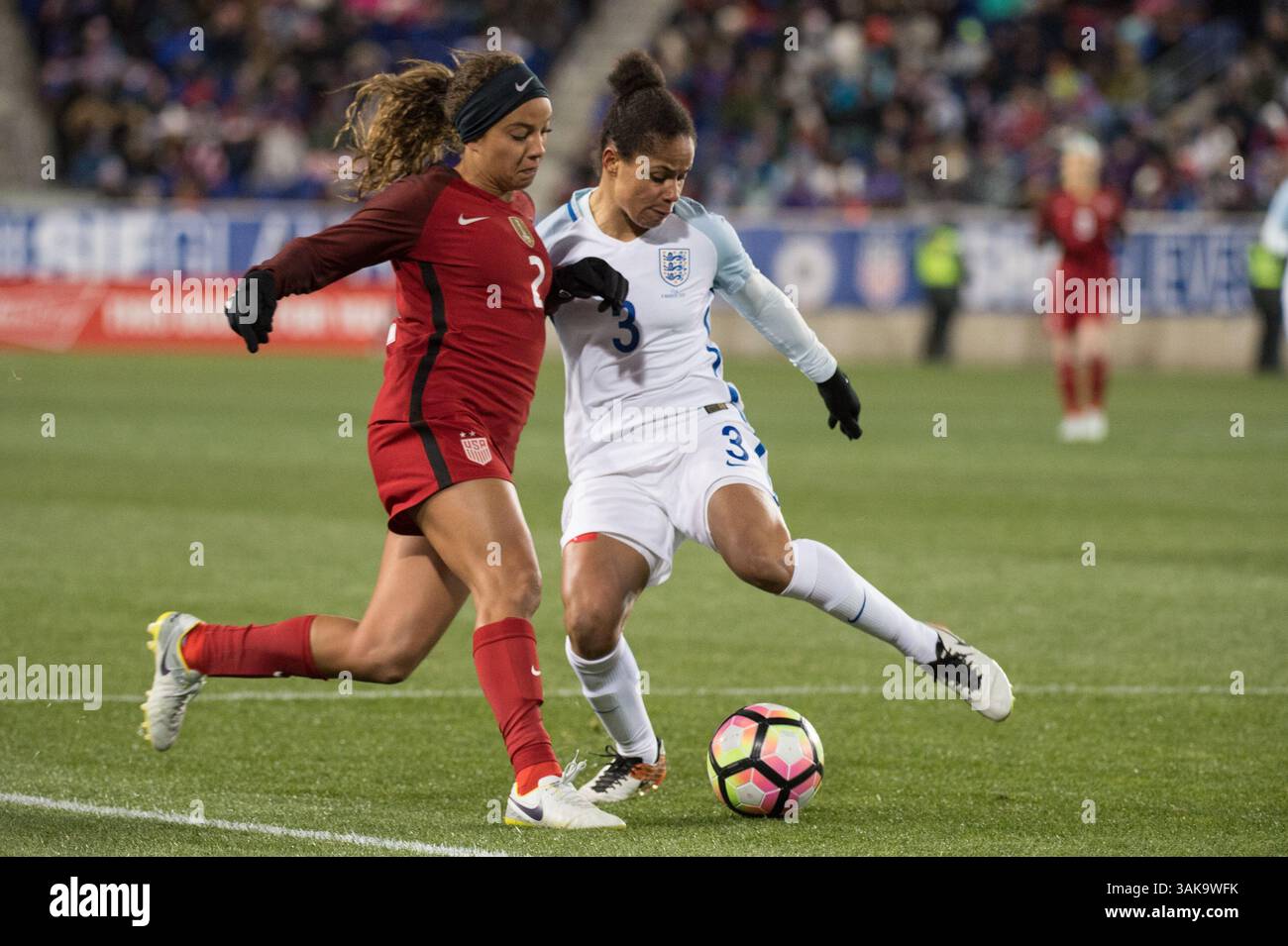England defender demi stokes hi-res stock photography and images - Alamy