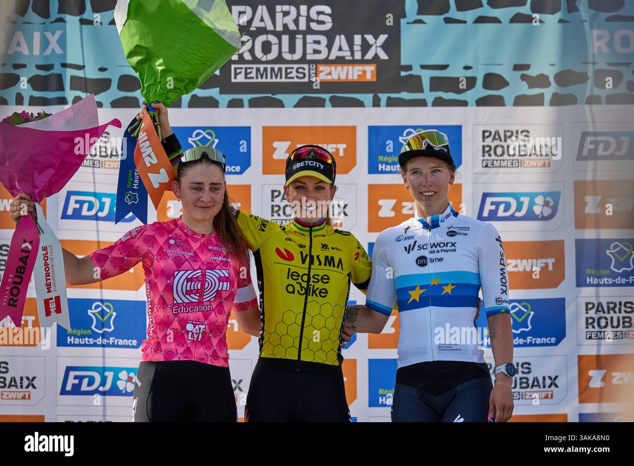 Paris Roubaix Femmes 2025 Pauline Ferrand-Prévot (Visma-Lease a Bike ...