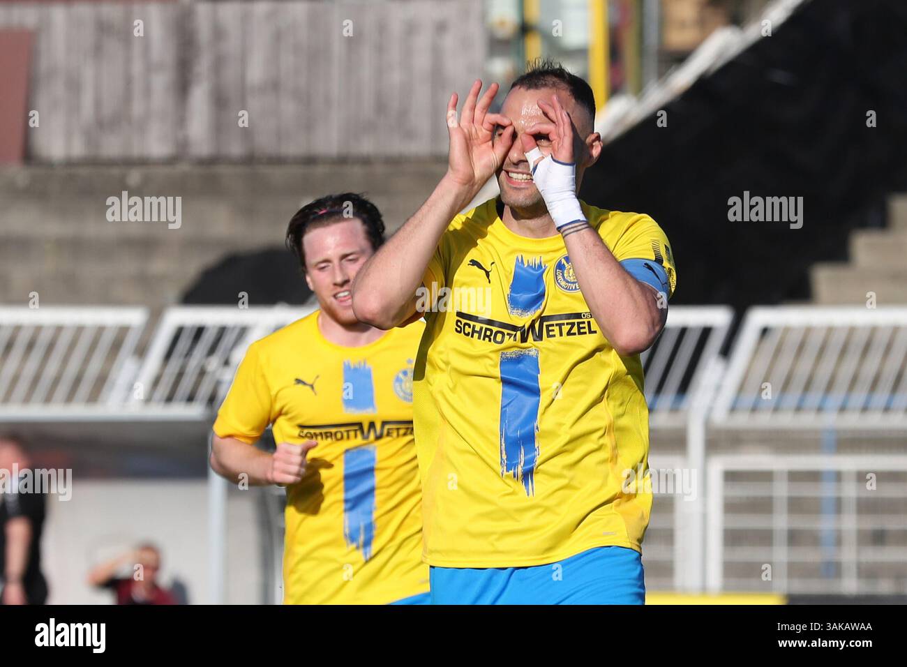 Leipzig, Deutschland. 12th Apr, 2025. Djamal Ziane (13, Lok Leipzig) mit Tor-Jubel-Geste. Fu ...