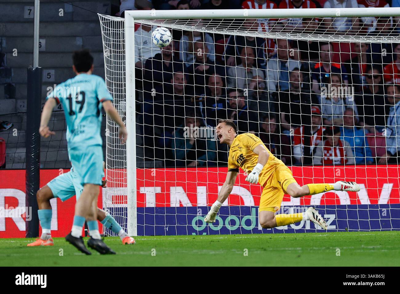 EINDHOVEN, 12-04-2025. Philips stadium. Eredivisie football, season, 2024/2025, during the match ...