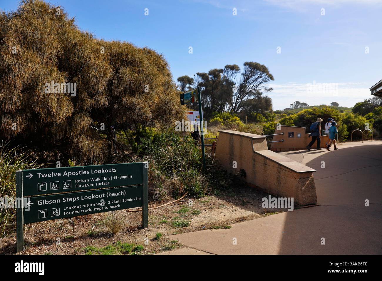 Princetown, Victoria State, Australia. 12th Apr, 2025. People visit the ...