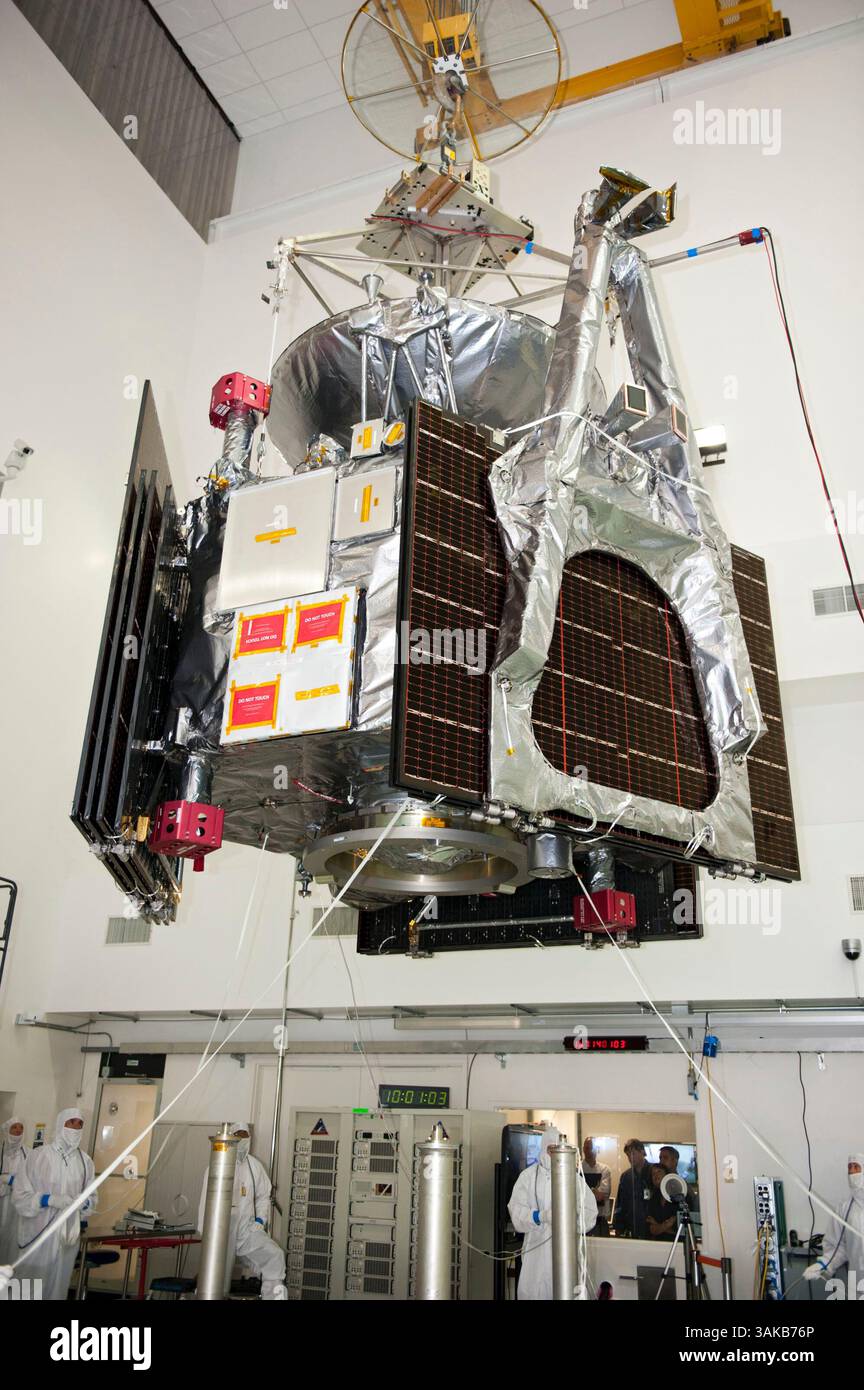 Jun 16, 2011 - Juno is a NASA space probe orbiting the planet Jupiter ...