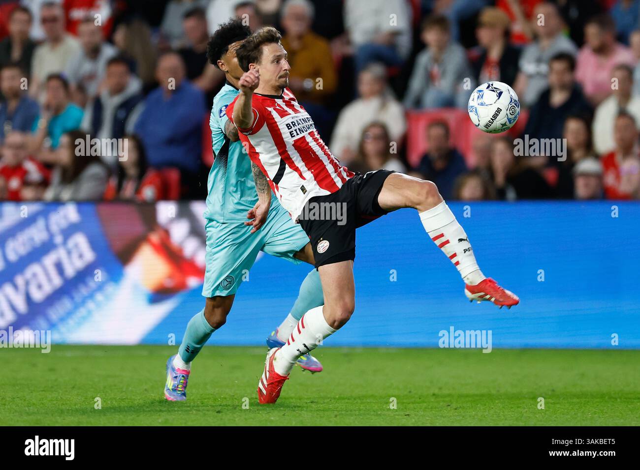 EINDHOVEN, 12-04-2025. Philips stadium. Eredivisie football, season ...
