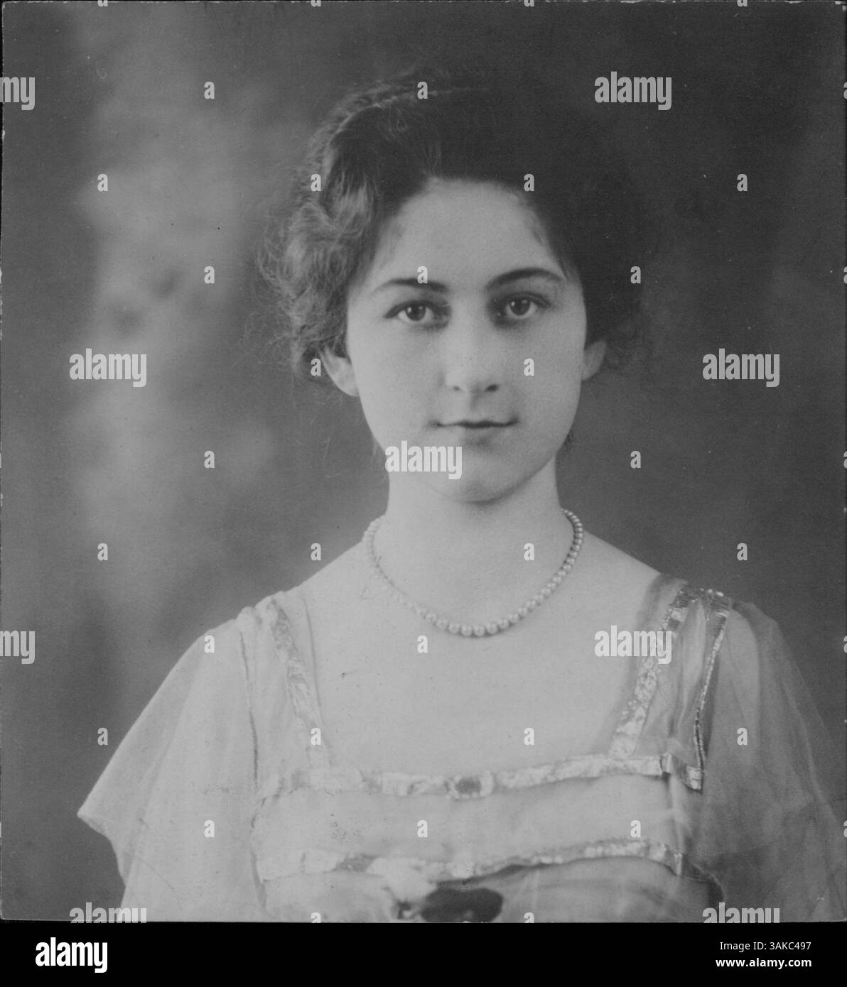 Estelle McNally is a pianist and a member of the Kappa Alpha Theta ...