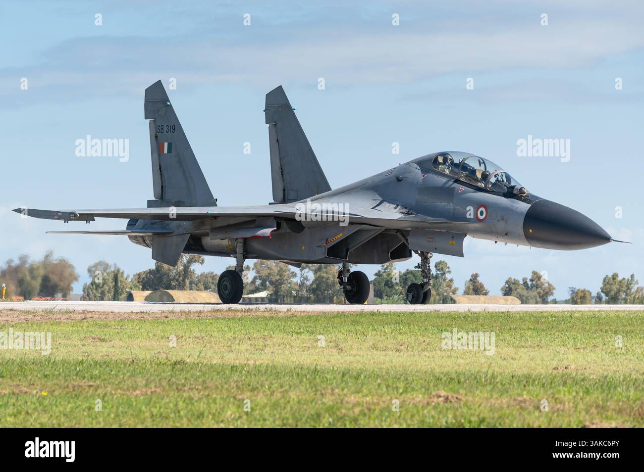 Cross section of jet engine hi-res stock photography and images - Alamy