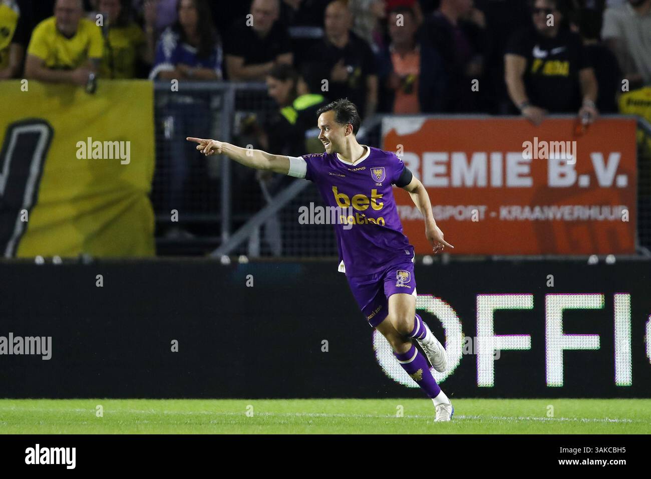BREDA - Mats Deijl of Go Ahead Eagles celebrates the 0-1 during the ...