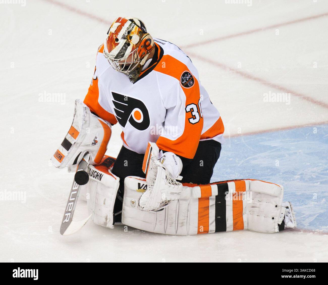 March 25, 2017: Philadelphia Flyers goalie Michal Neuvirth (30) makes ...