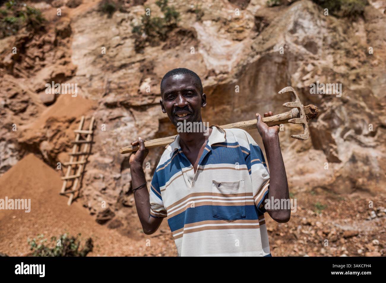 The stonebreakers hi-res stock photography and images - Alamy