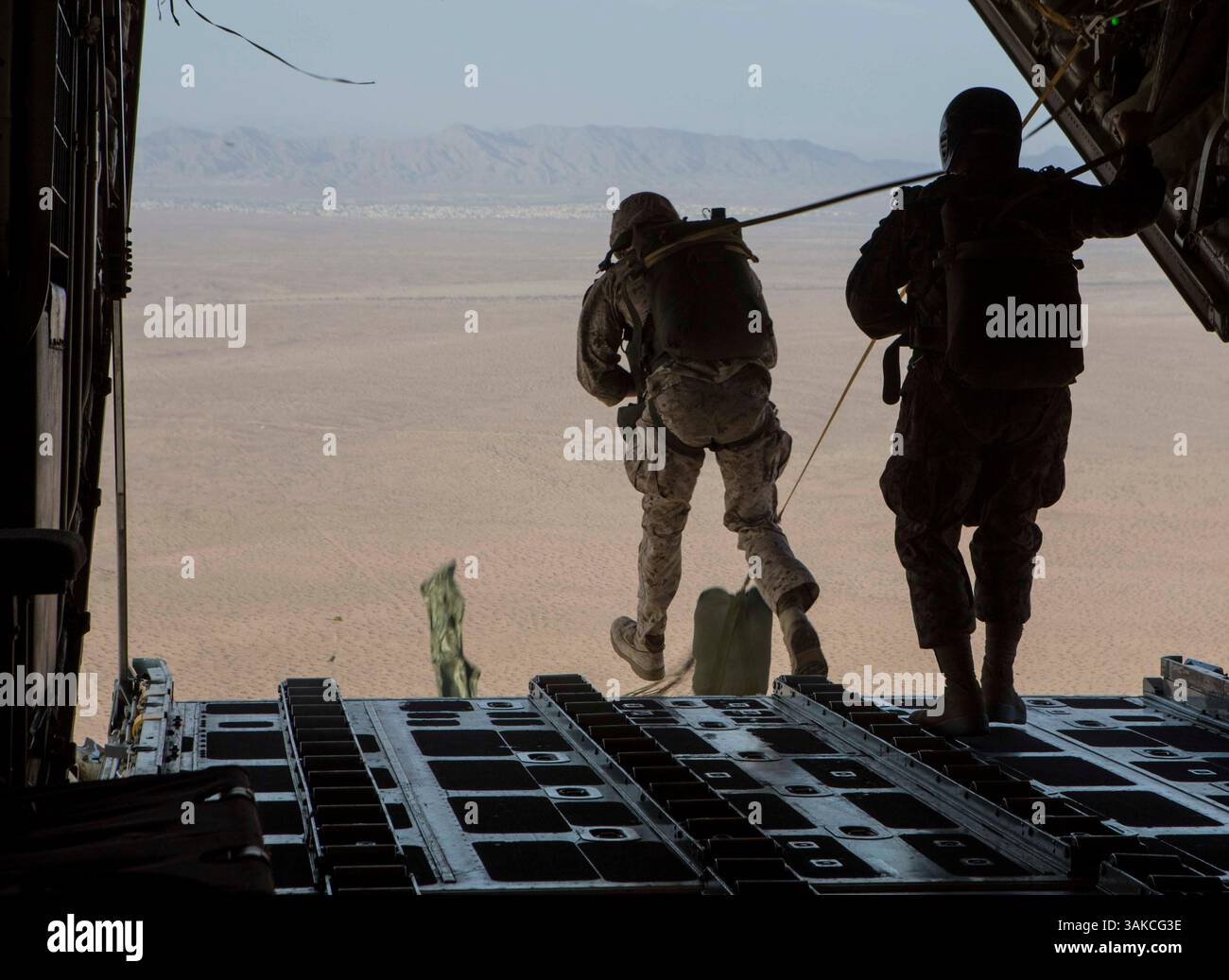 Platoon tactics hi-res stock photography and images - Alamy
