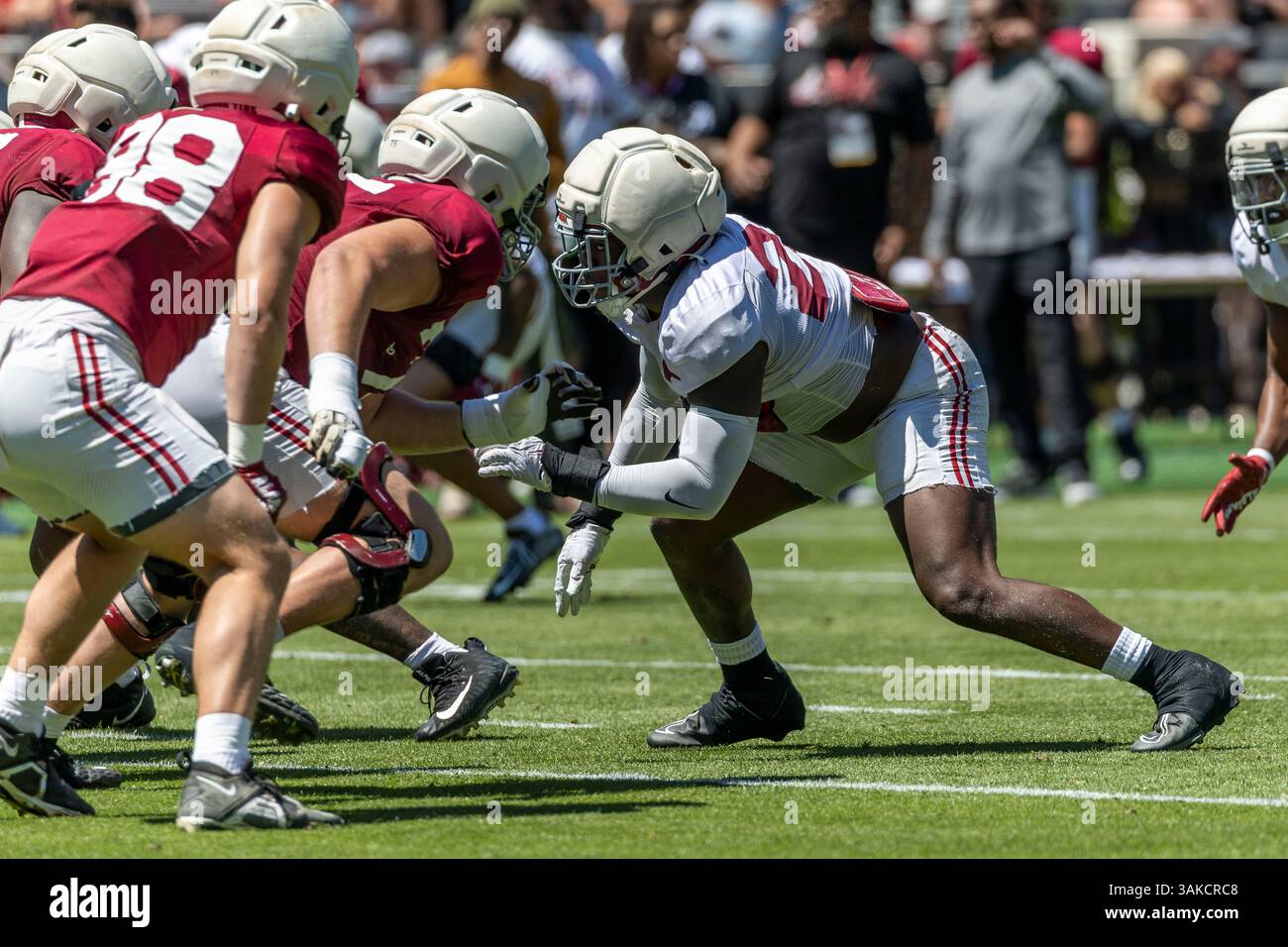 Alabama defensive lineman LT Overton (22) attacks a play during Alabama ...