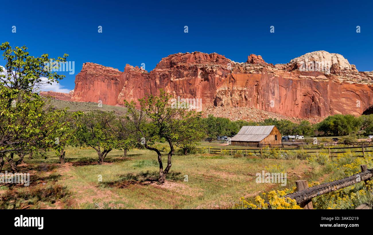 Scenic landscape of historic Barn in Fruita, Capitol Reef National Park ...