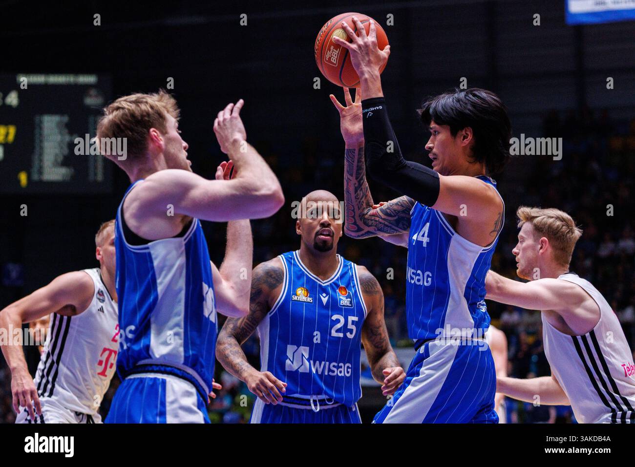 Frankfurt, Deutschland. 12th Apr, 2025. Kamaka Hepa (Frankfurt ...