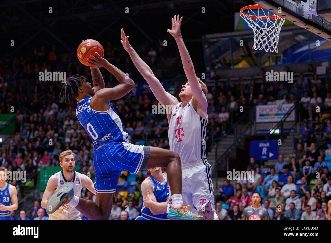 Frankfurt, Deutschland. 12th Apr, 2025. Malik Parsons (Frankfurt ...