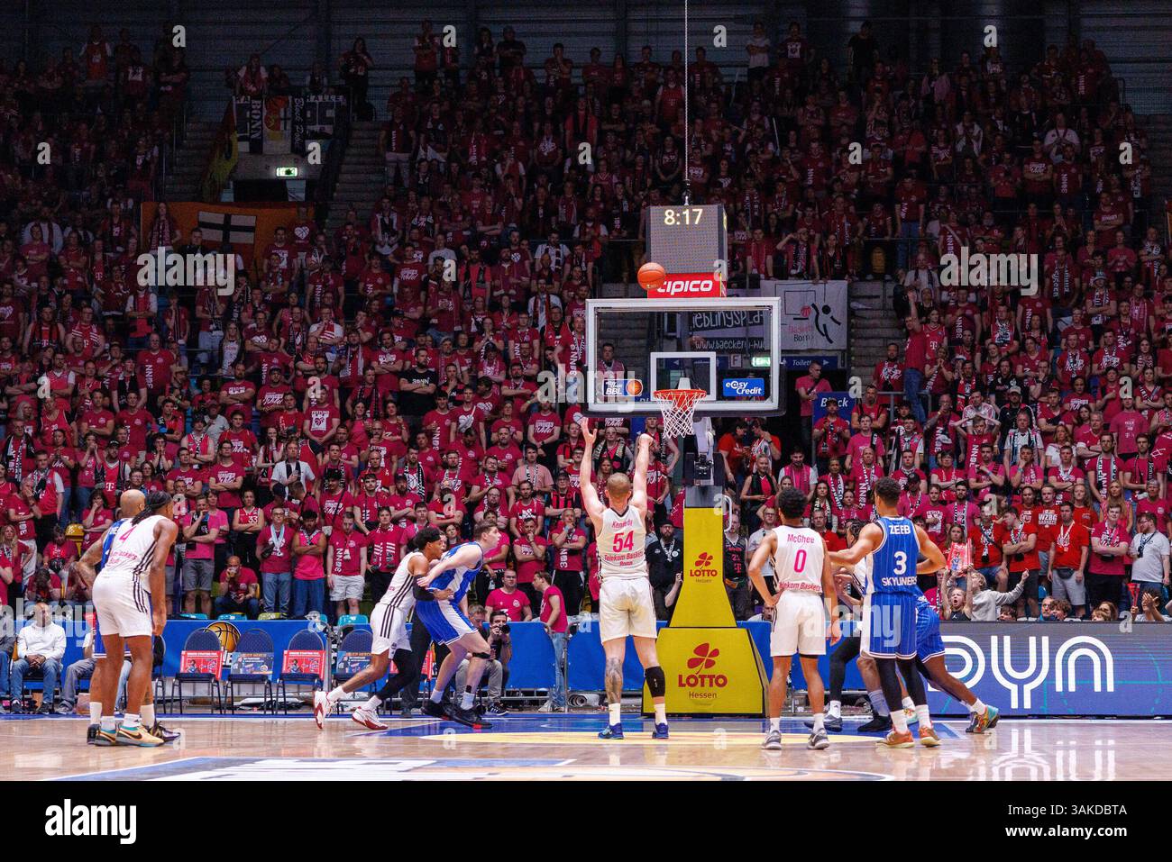 Frankfurt, Deutschland. 12th Apr, 2025. Thomas Kennedy (Telekom Baskets ...
