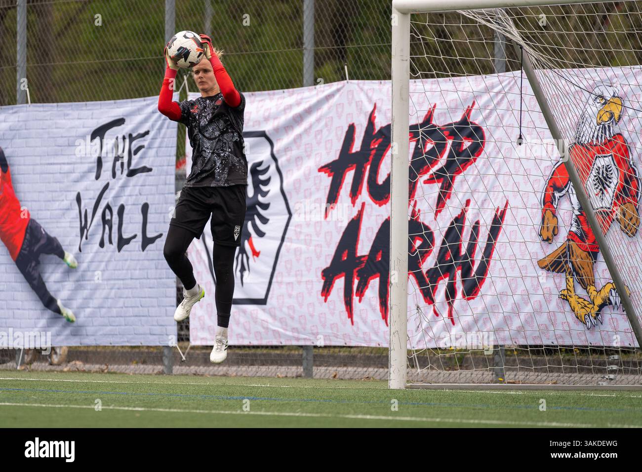 Aarau, Schweiz. 12th Apr, 2025. Aarau, Schweiz, 12.04.2025 Goalkeeper ...