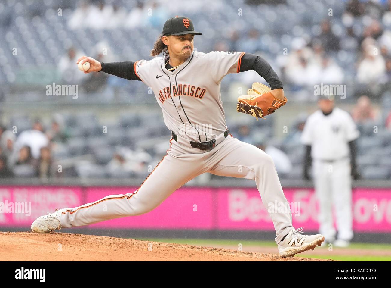 BRONX, NY - APRIL 12: San Francisco Giants Pitcher Jordan Hicks (12 ...