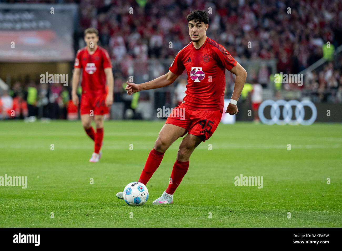 Muenchen, Deutschland. 12th Apr, 2025. Aleksandar Pavlovic (FC Bayern Muenchen, #45). GER, FC ...