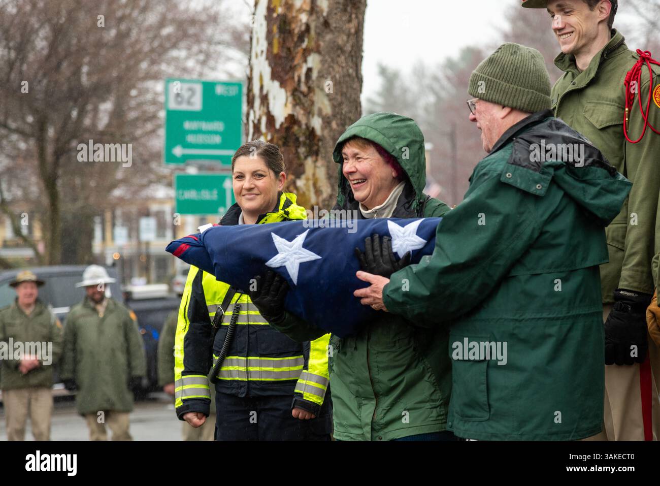 Ceremony to raise a new and much larger American flag in Concord Center ...