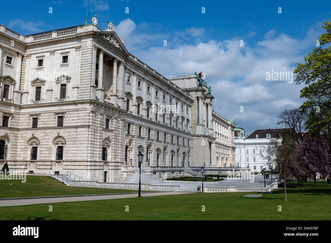 Walking in spring Vienna, city centre with beautiful buildings, museums ...