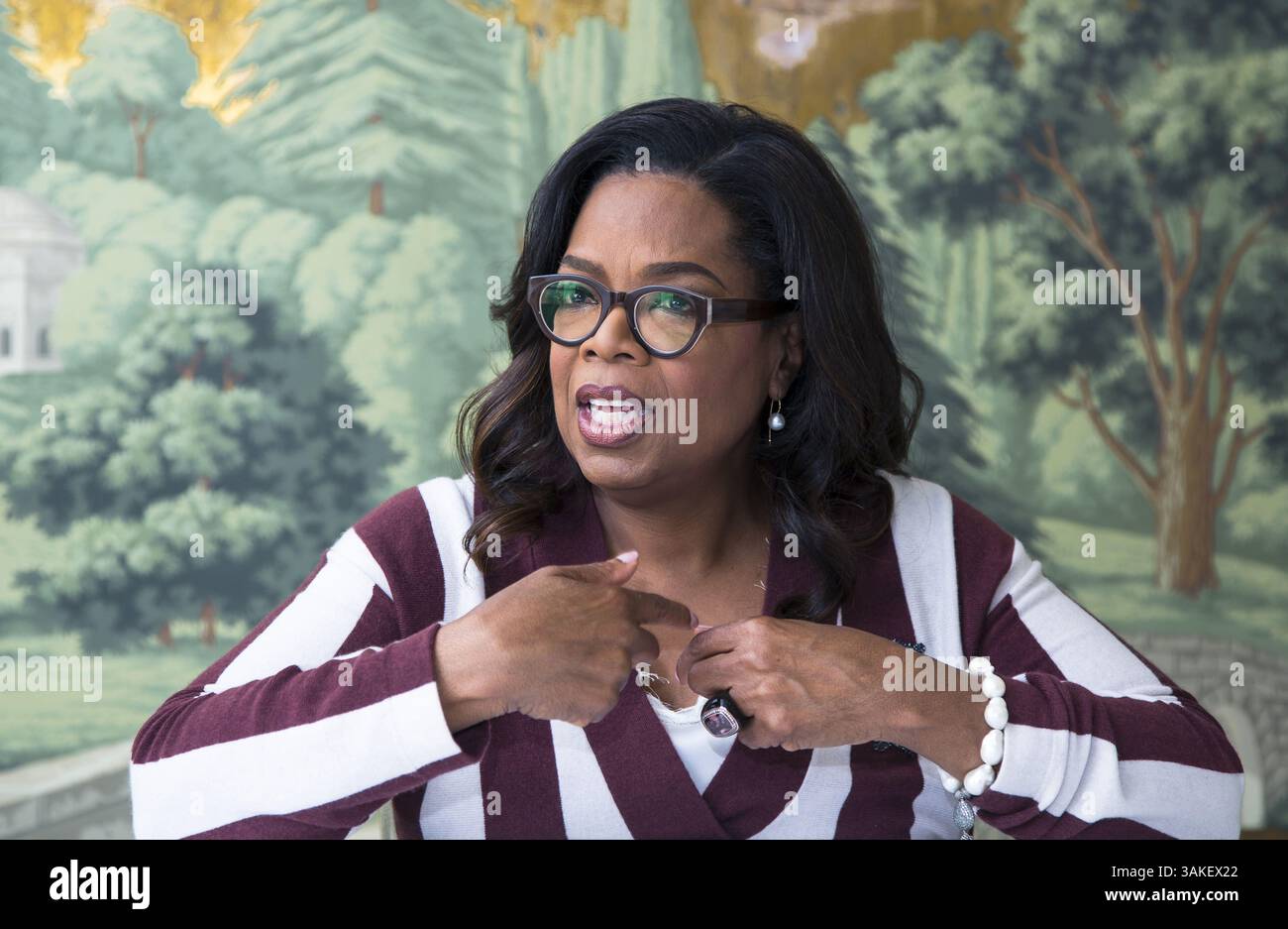 April 18, 2017 - New York, New York, U.S. - OPRAH WINFREY promotes 'The ...