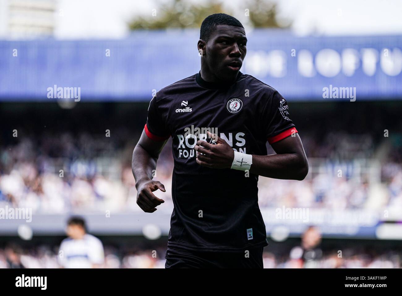 Sinclair Armstrong of Bristol City during the Sky Bet Championship ...