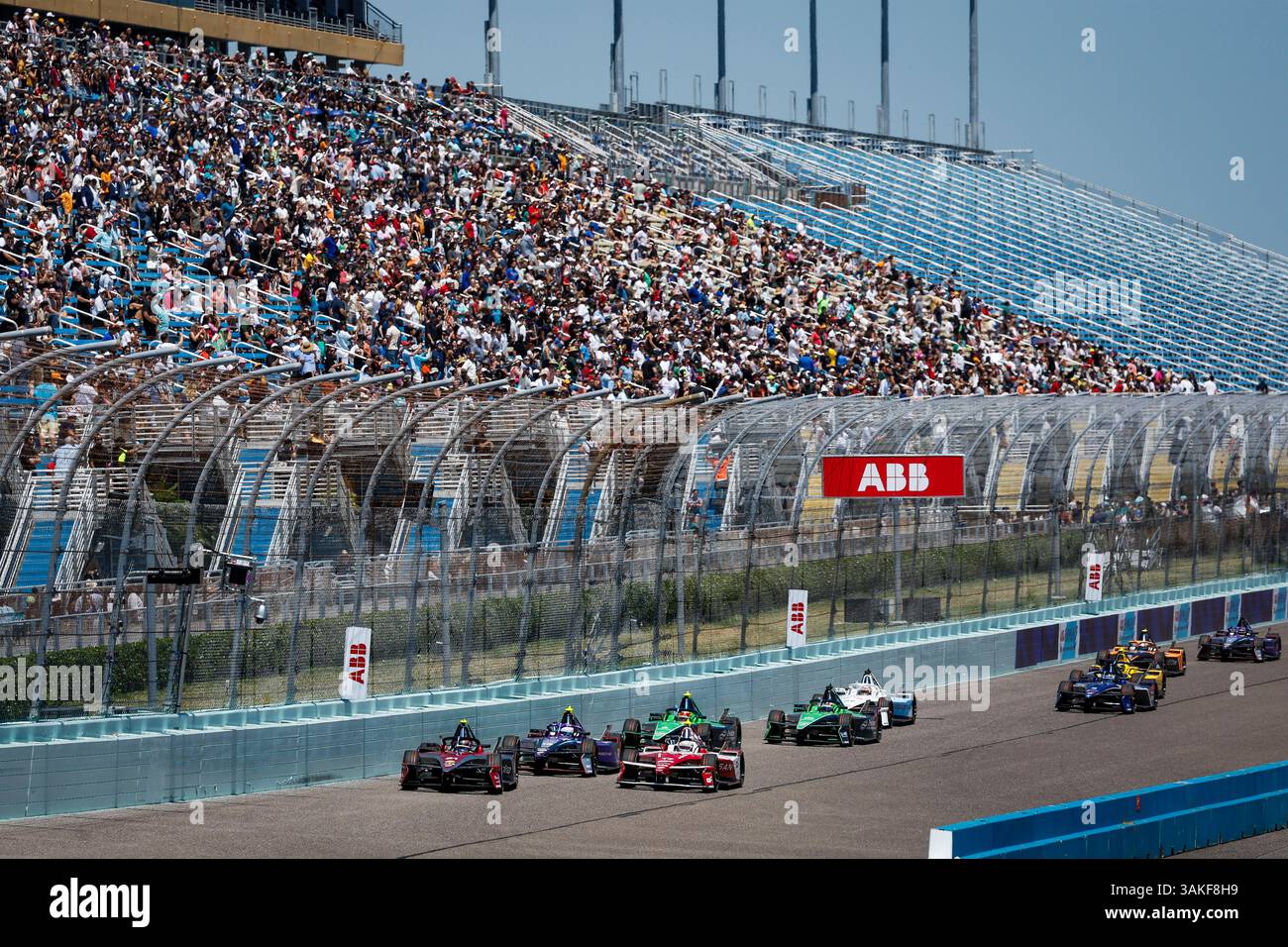 21 during the Miami ePrix, 5th round of the 2024-25 ABB FIA Formula E ...