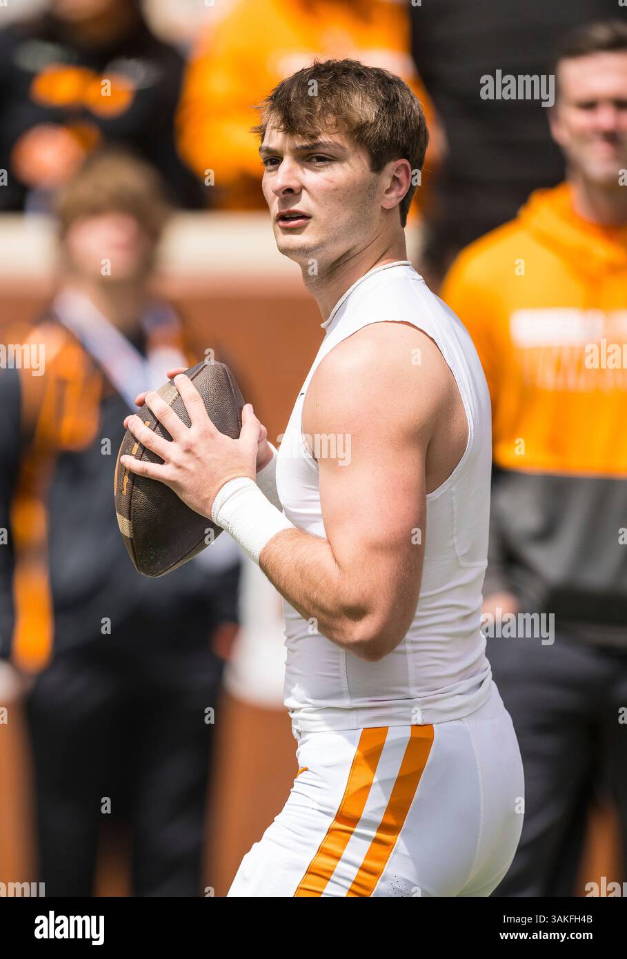 KNOXVILLE, TN - APRIL 12: Tennessee quarterback Jake Merklinger (12 ...
