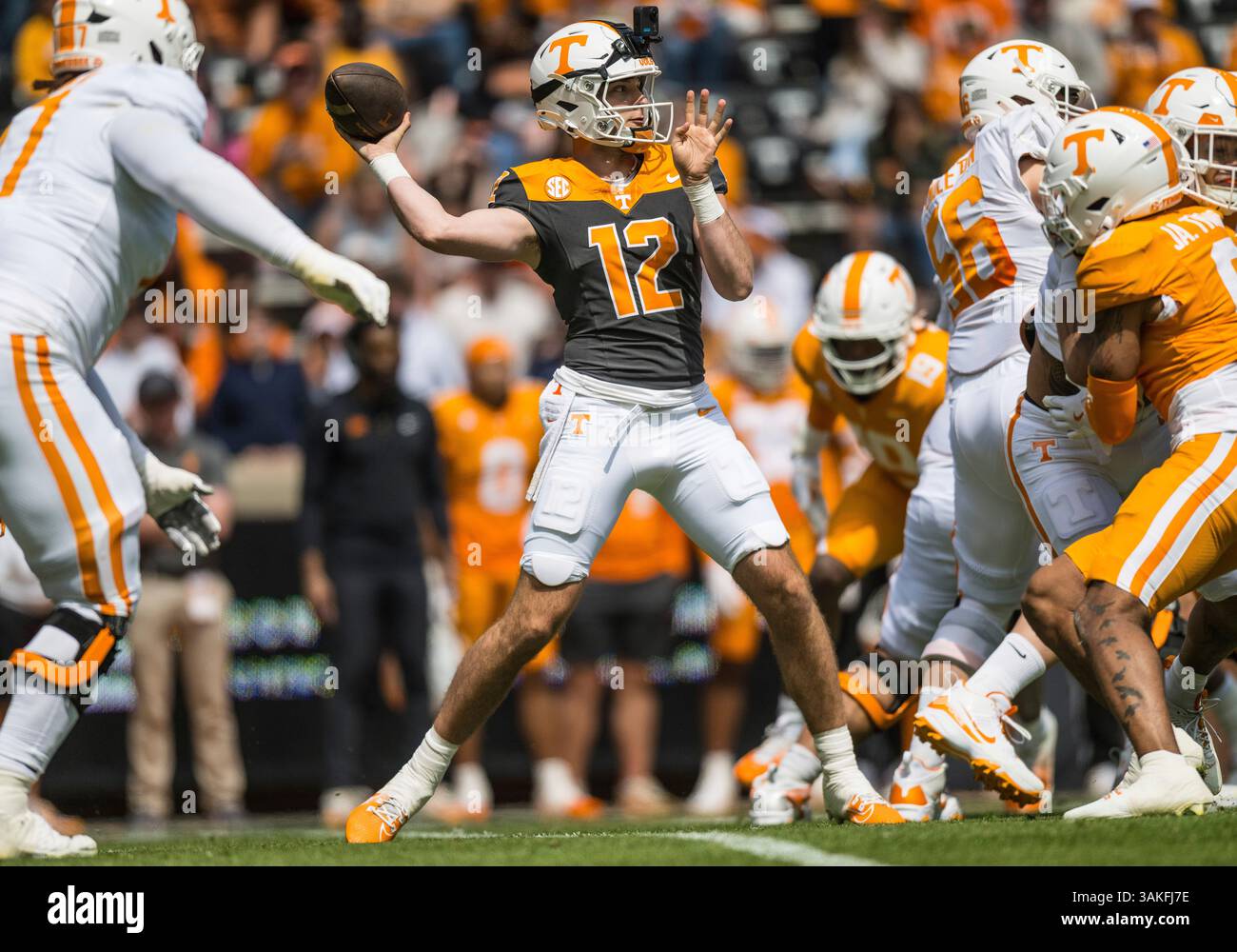 KNOXVILLE, TN - APRIL 12: Tennessee quarterback Jake Merklinger (12 ...