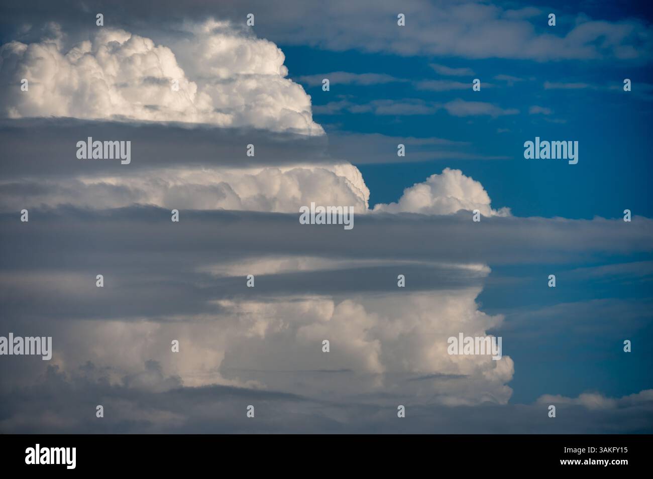 Thick textured clouds build up hi-res stock photography and images - Alamy