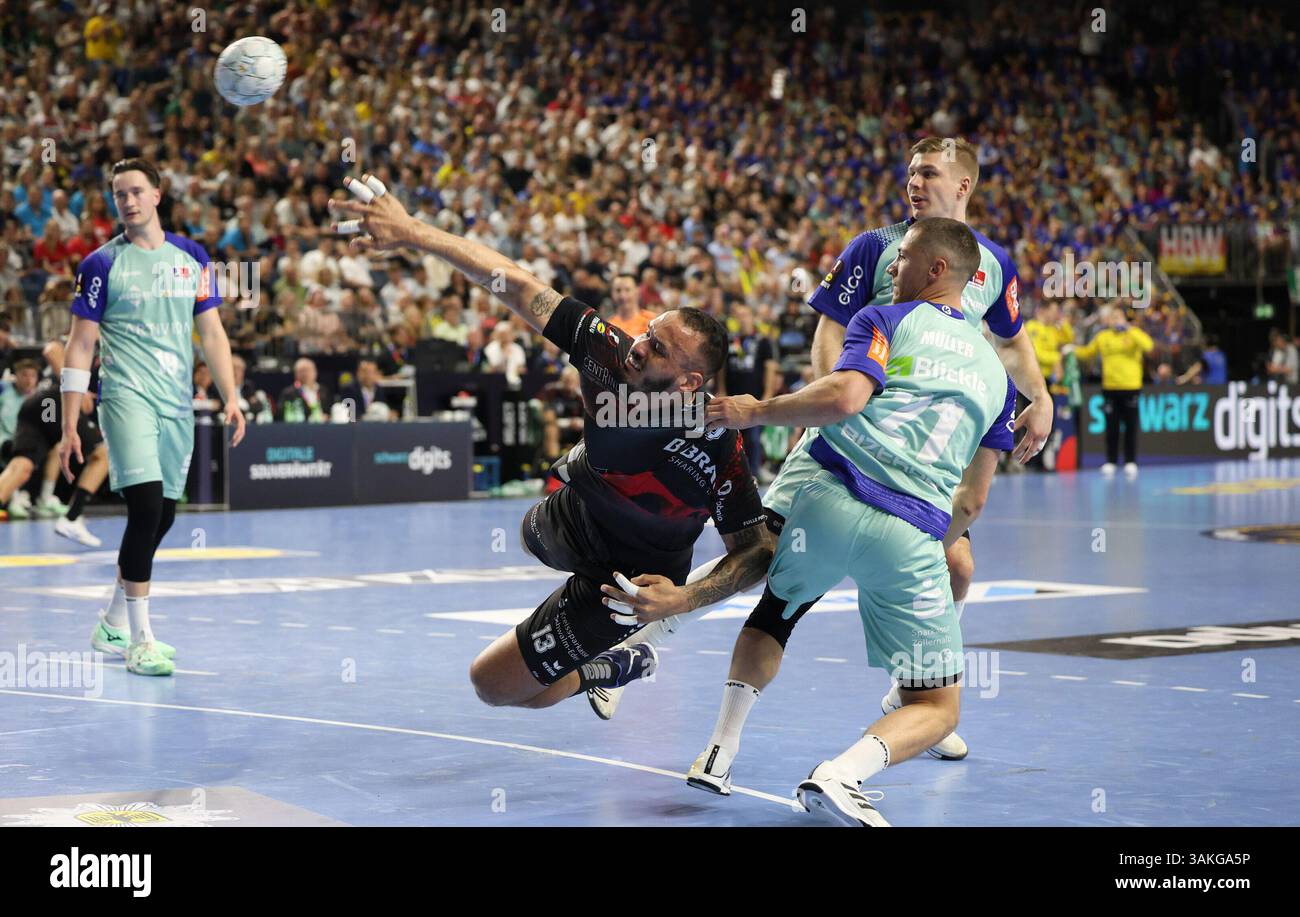Koeln, Deutschland. 12th Apr, 2025. v.l. Robert Timmermeister (HBW ...