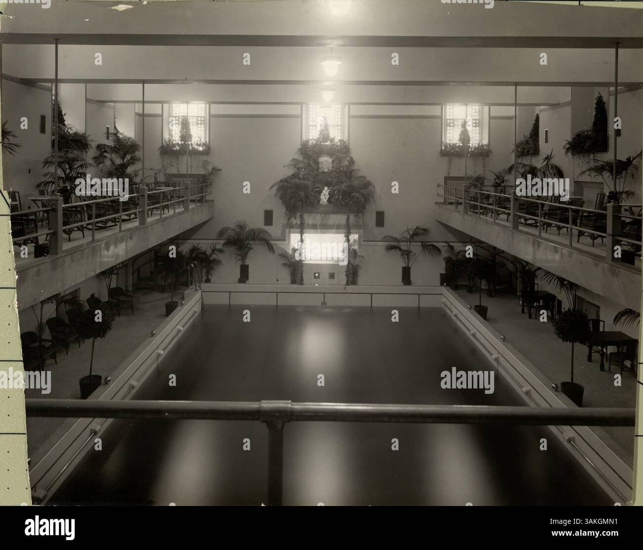 The photo series shows the interior of the swimming pool at the ...