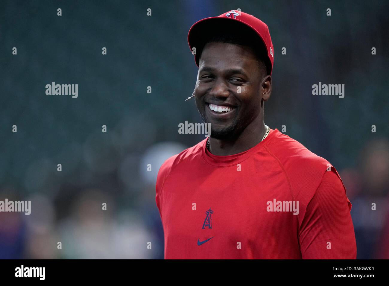 Los Angeles Angels designated hitter Jorge Soler (12) warms up before a ...
