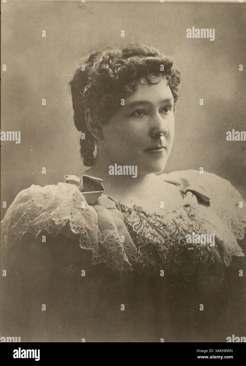 Florence Barton Loring, second wife of Charles M. Loring, was known for ...