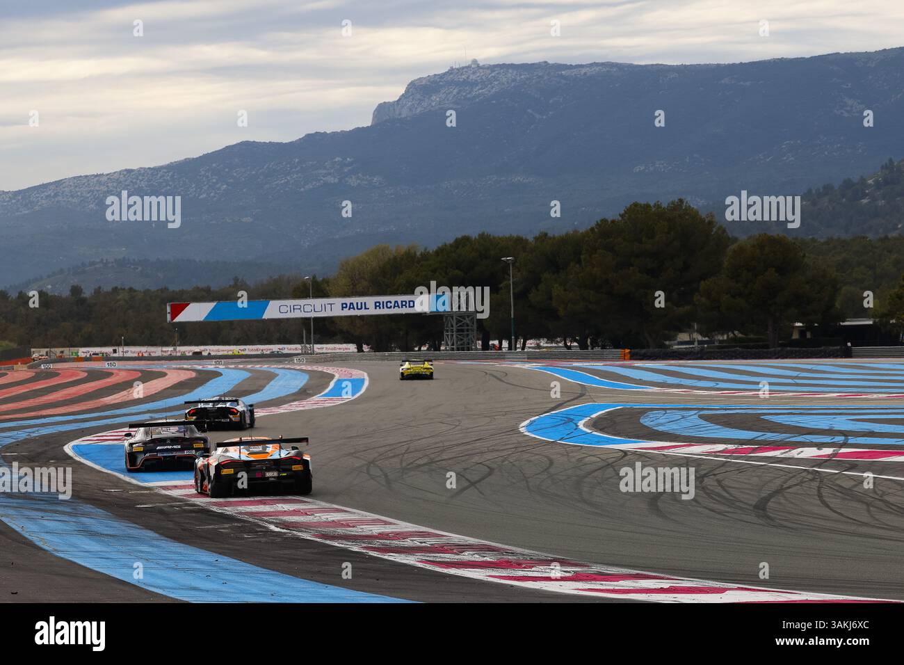 58 Louis PRETTE (MON), Dean MACDONALD (GBR), Adam SMALLEY (GBR), Garage ...