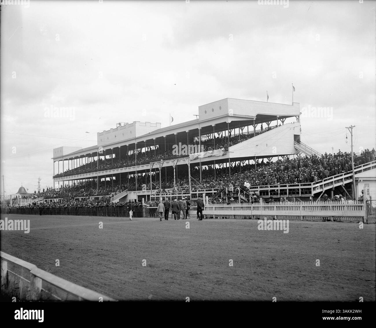 This document provides details about the construction of the new ...