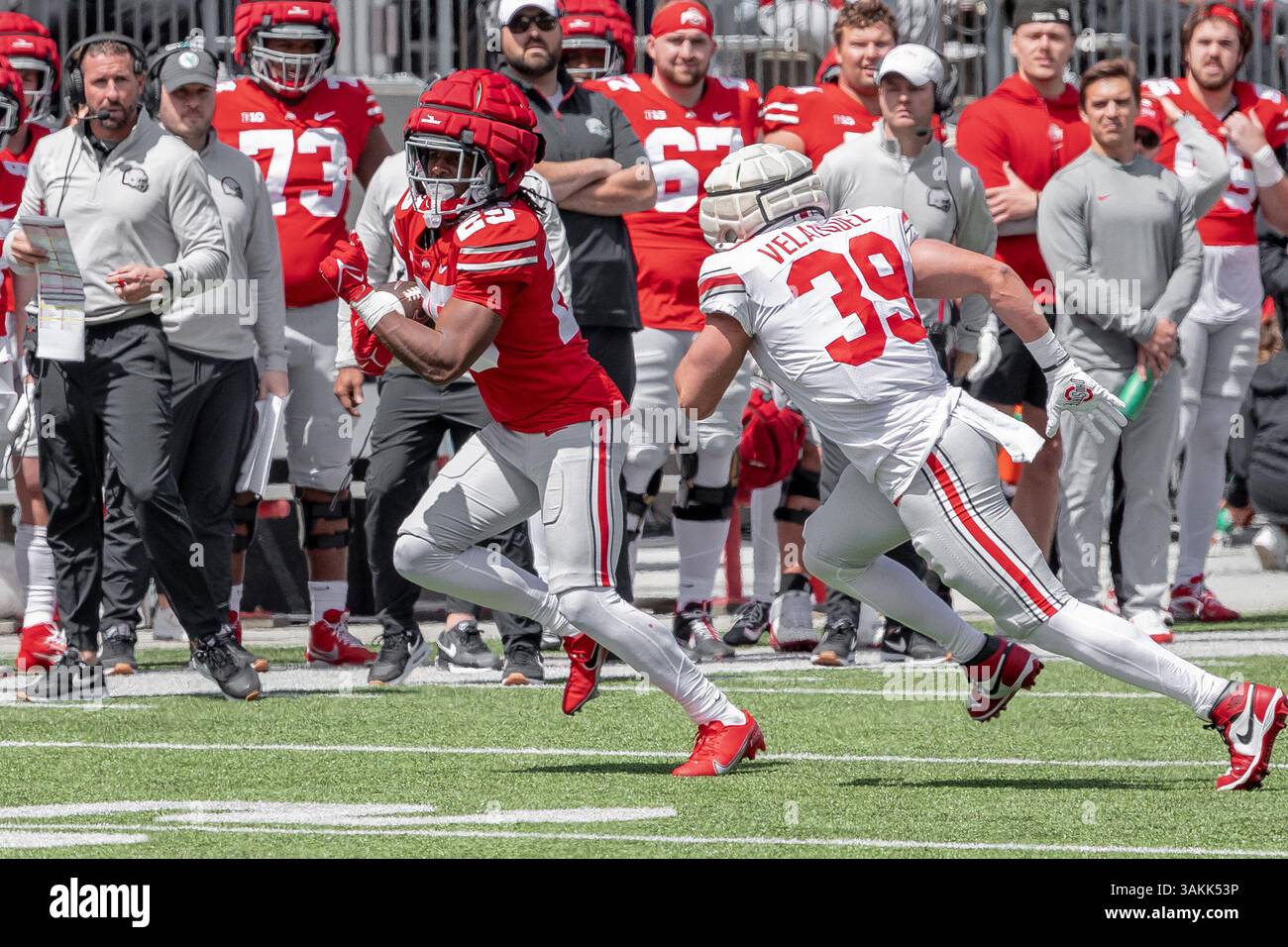 Columbus, Ohio, USA. 12th Apr, 2025. Ohio State Buckeyes running back ...