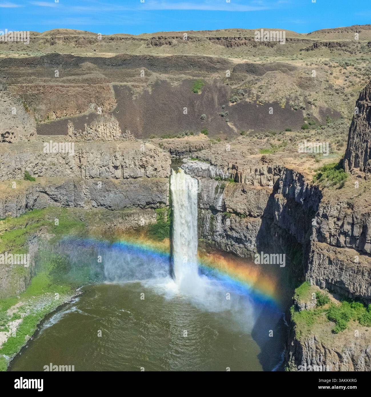 rainbow in the mist of palouse falls at palouse falls state park near ...
