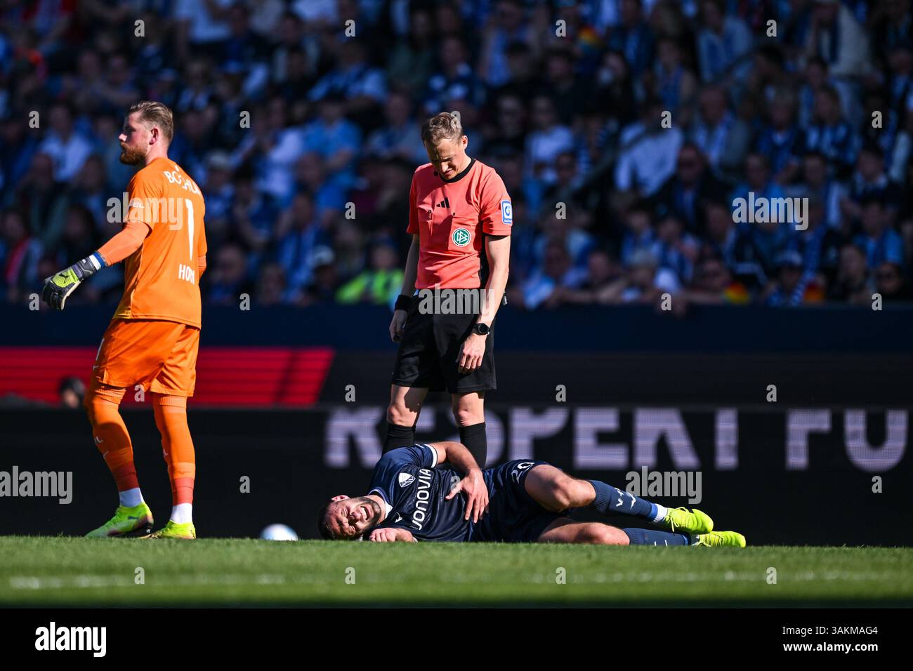 12.04.2025, Fussball, Bundesliga, 29.Spieltag Saison 2024/2025, VfL ...