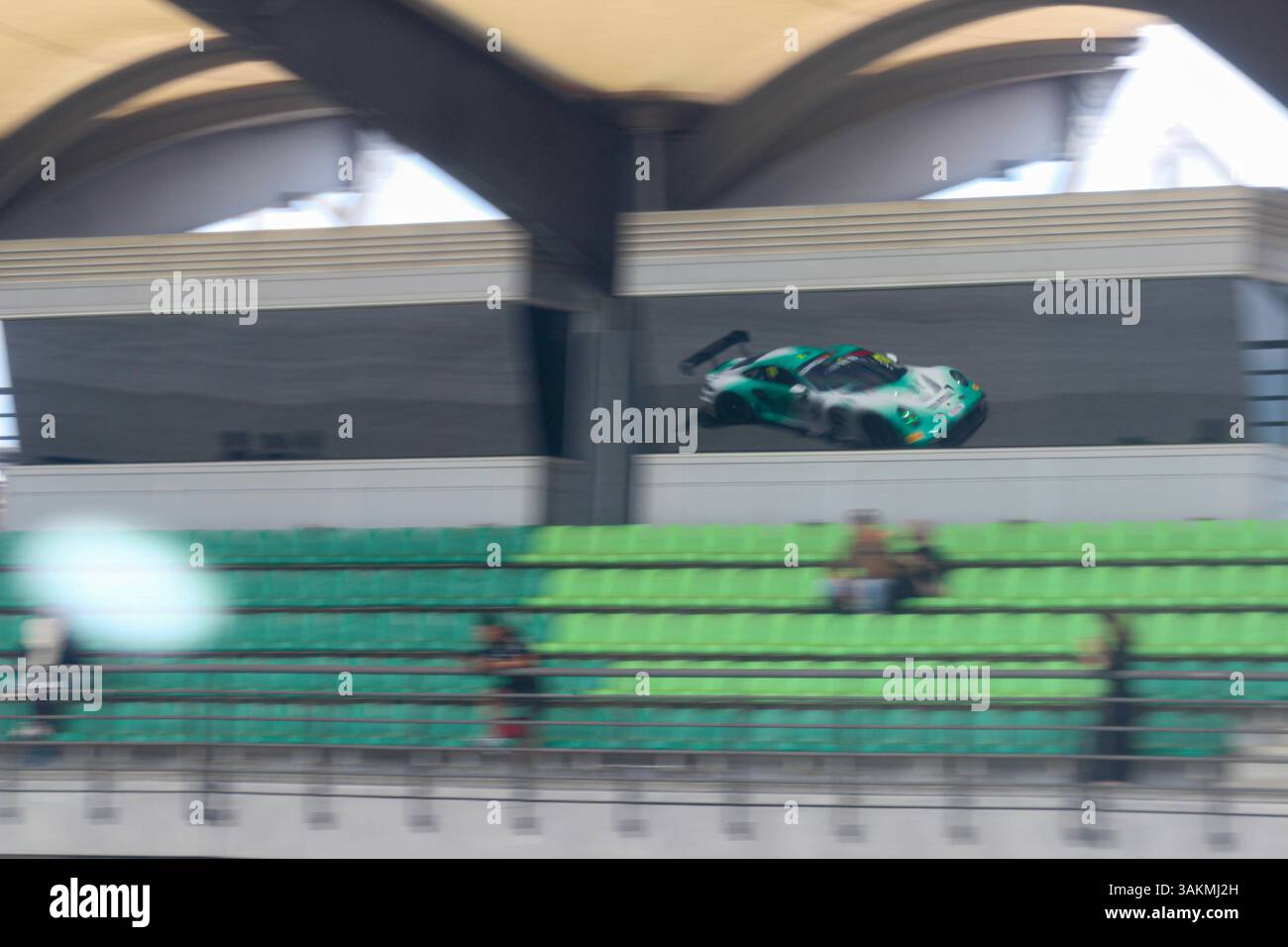 Kuala Lumpur / Sepang, Malaysia, 12 APRIL 2025 #87 Origine Motorsport (CHN) Yuan Bo (CHN) Leo Ye ...