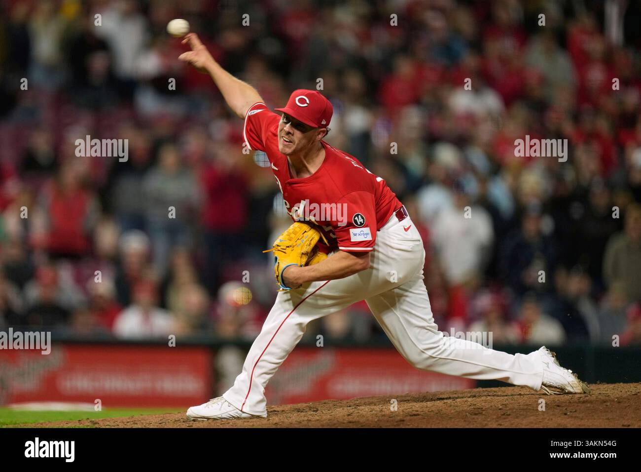 Cincinnati Reds pitcher Emilio Pagán throws in the ninth inning of a ...