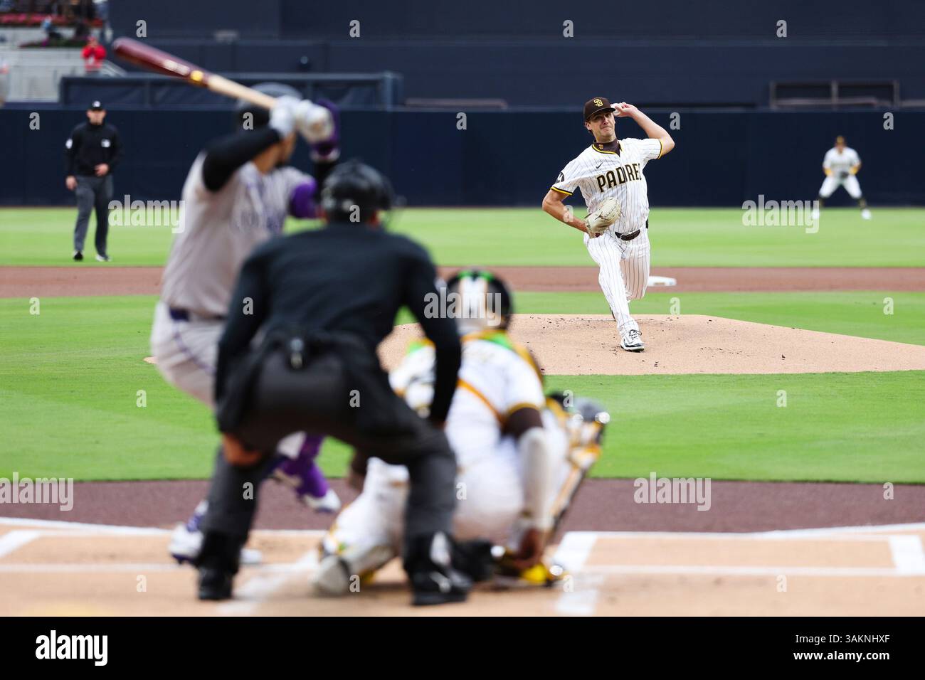 San Diego Padres starting pitcher Kyle Hart works against a Colorado ...