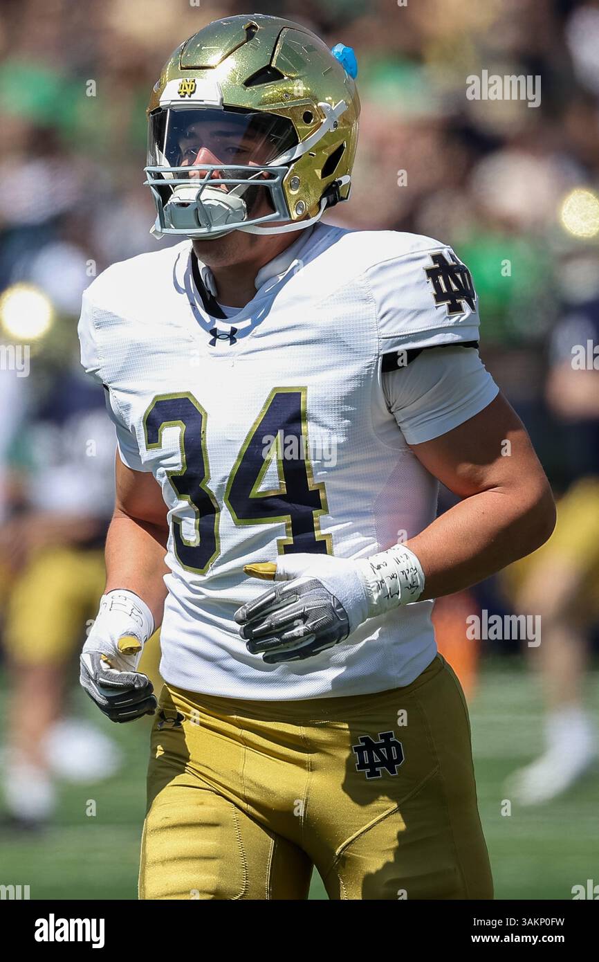 April 12, 2025: Notre Dame linebacker Drayk Bowen (34) during the Notre ...